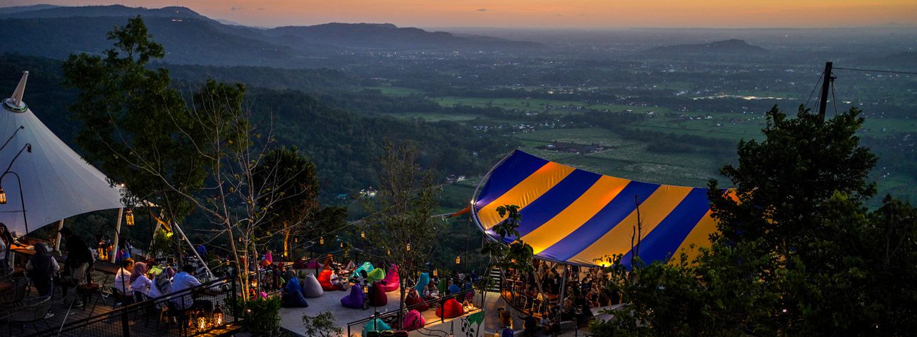 Obelix Hills → Tempat Wisata Kekinian, Daya Tarik & Harga Tiket
