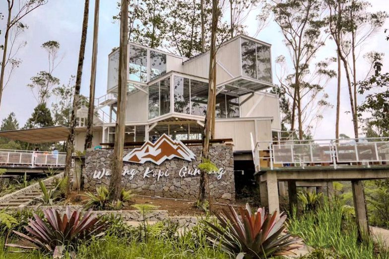 Kawah Putih Ciwidey: Panduan Aktivitas, HTM, Tips & Rute