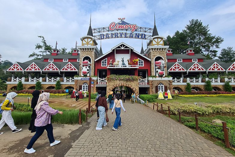 Puncak Bogor: Destinasi Wisata untuk Staycation Keluarga